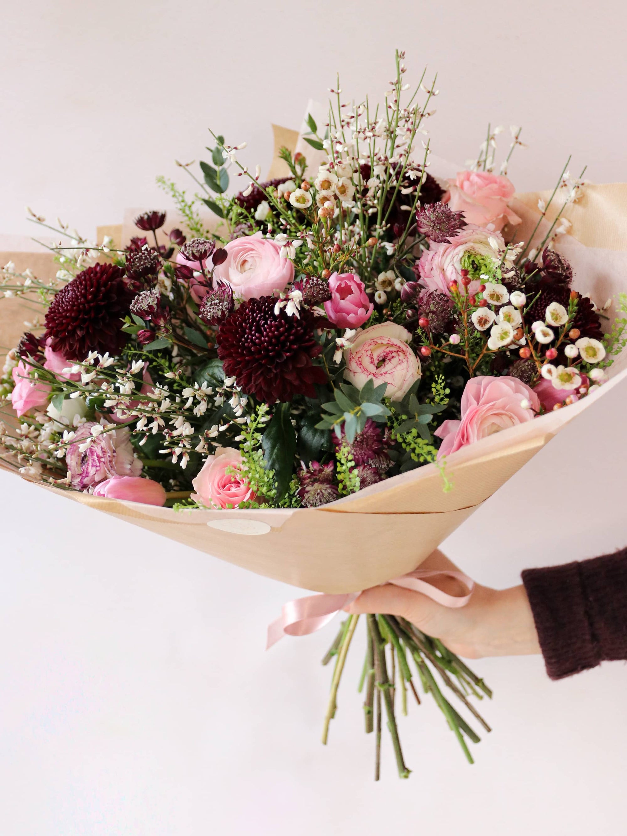 Valentine's Day 'Rosé After Dark' Luxury Bouquet – Petals & Paperie